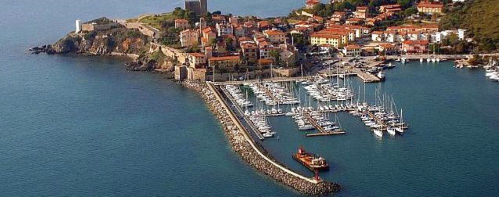 PORTO TURISTICO DI TALAMONE il porto che sorge nel golfo La casa della ...